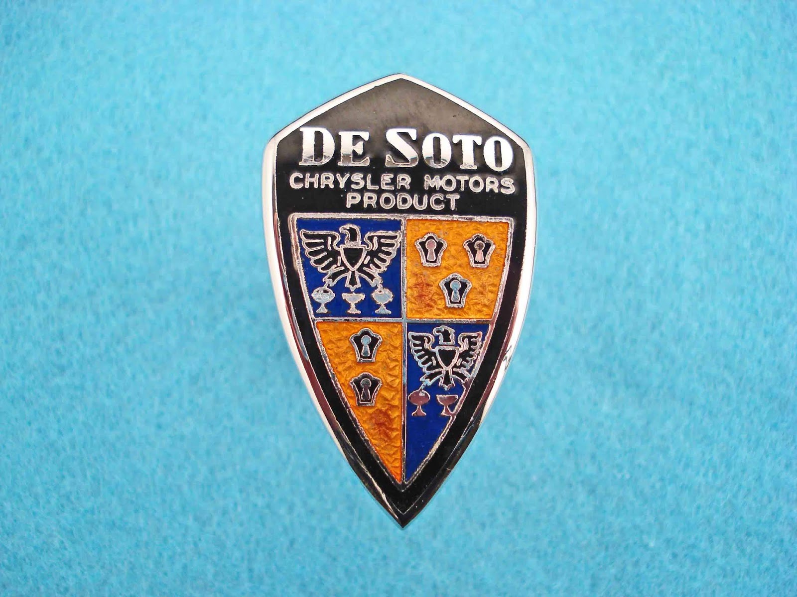American Auto Emblems: DE SOTO