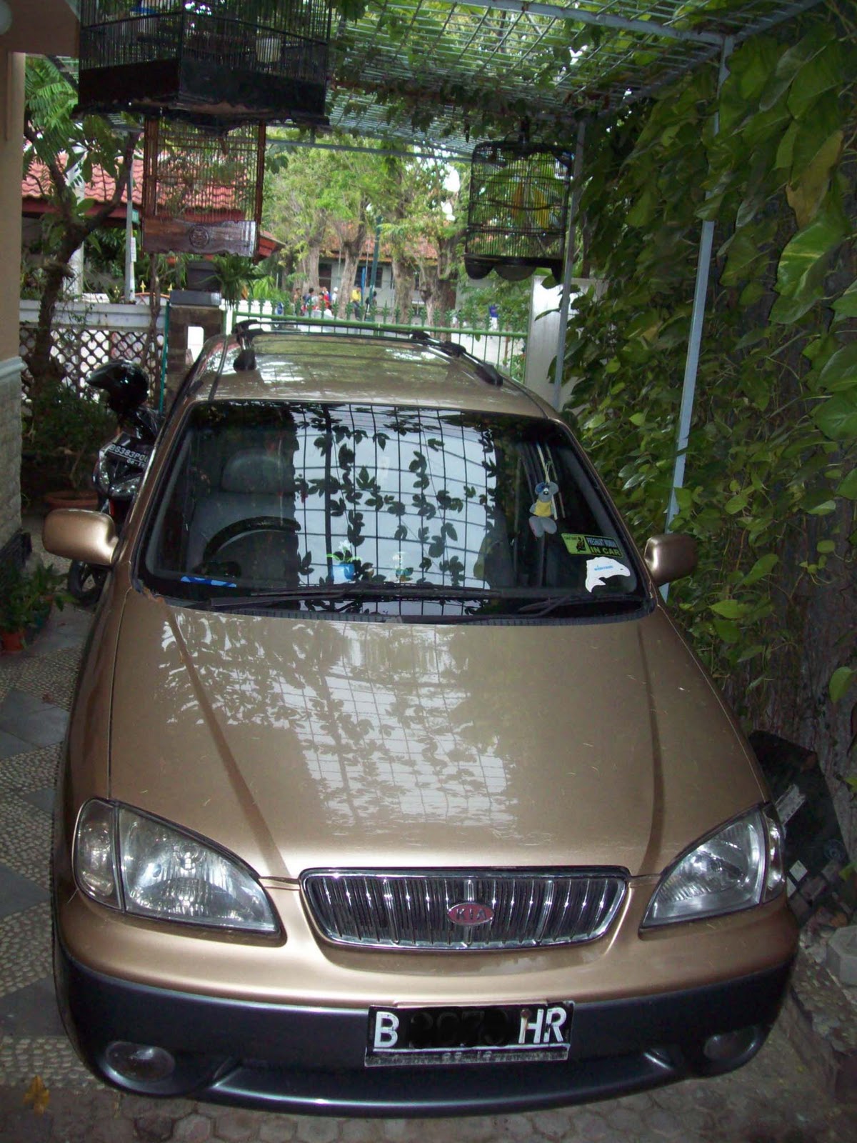 AHB :::: Di Jual : KIA Carens 2002 A/T
