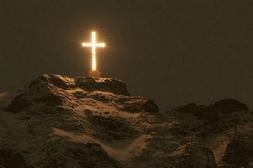 Vacante Busteni: Crucea Eroilor Neamului