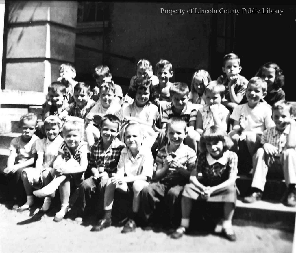 Sippiana Succotash: 1958 Kids with At-ti-Tude!
