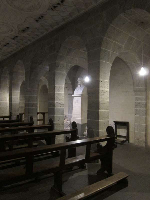 Wanderings and Wonderings: Cologne Cathedral, Part 2: inside the Burg