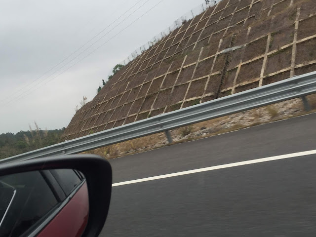 Idea for Highway guardrail design