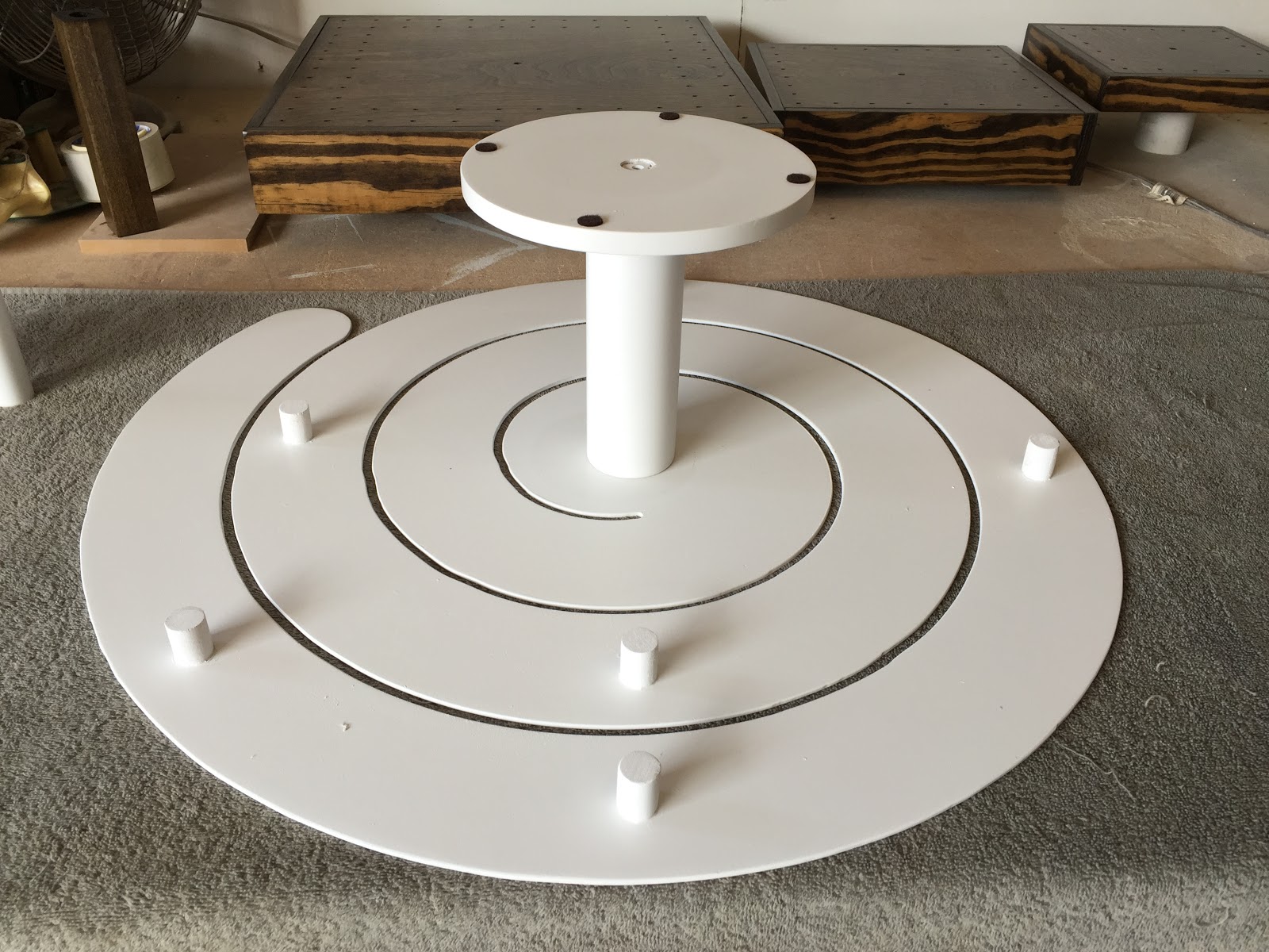 Mikes Amazing Stands: Assembly Instructions