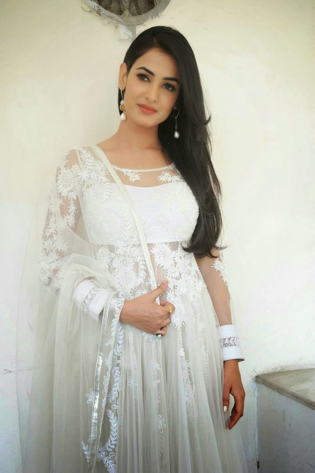 Actress Sonal Chauhan Latest PhotoShoot In White Dress Stills - Cine ...