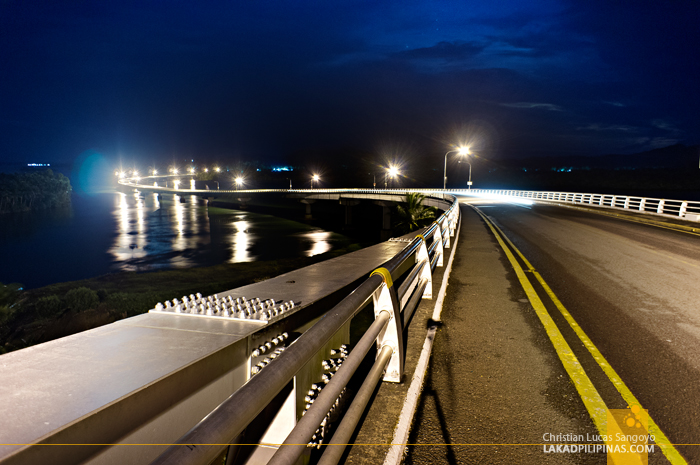 LEYTE | Crossing the San Juanico Bridge in Tacloban - Lakad Pilipinas
