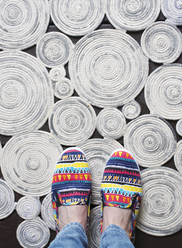 alisaburke: coiled rope door mat