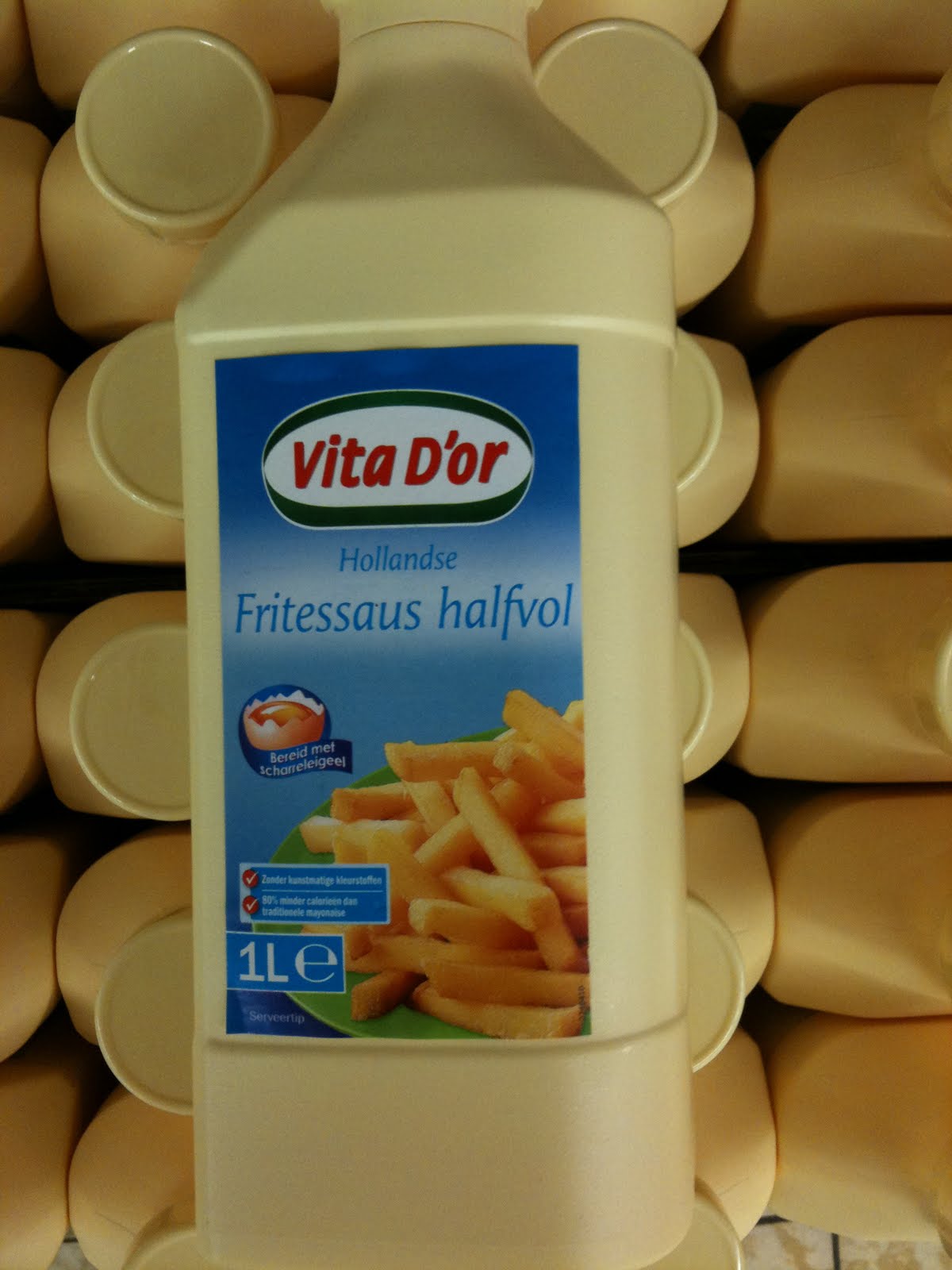 Serveertip.nl: Hollandse Fritessaus halfvol van Vita D'or