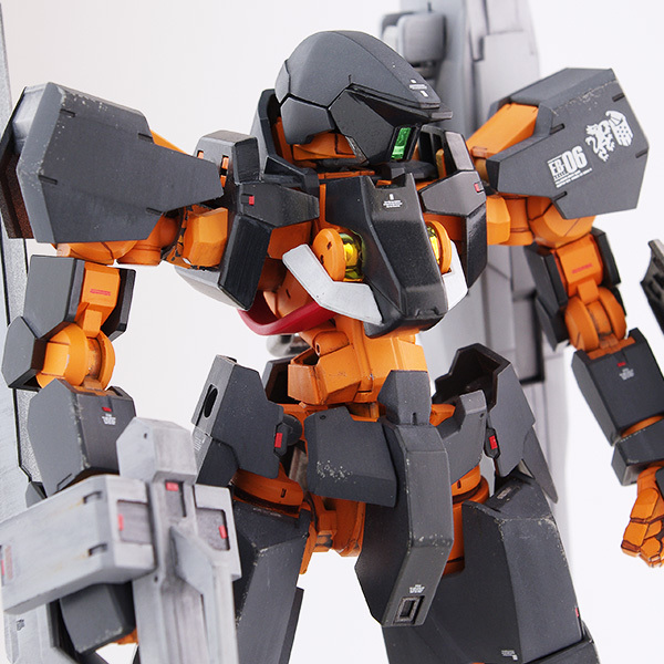 Custom Build: HG 1/144 Graze Custom Unit