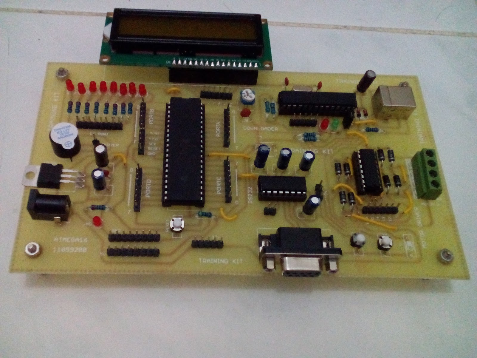 .: Modul Trainer Mikrokontroller / Modul Training Kit Mikrokontroller