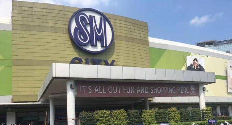 COMPLETE LIST: SM Mall Hours Schedule Christmas Holidays 2017, New Year