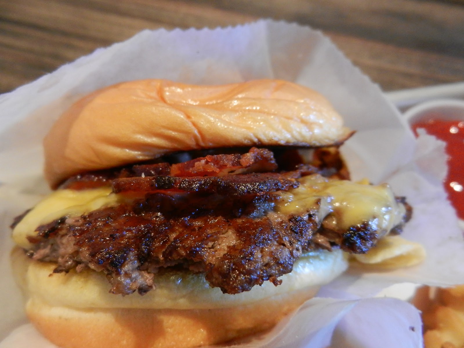 Belly of the Pig: Shake Shack: Philadelphia Review