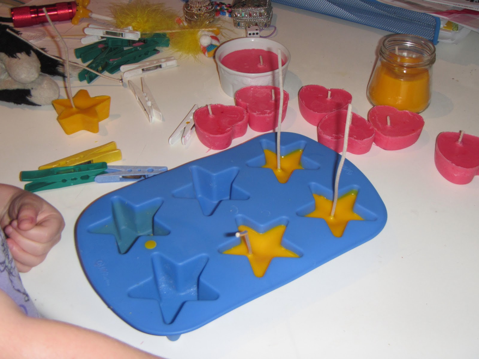 Crafty little people: Candle making using the microwave