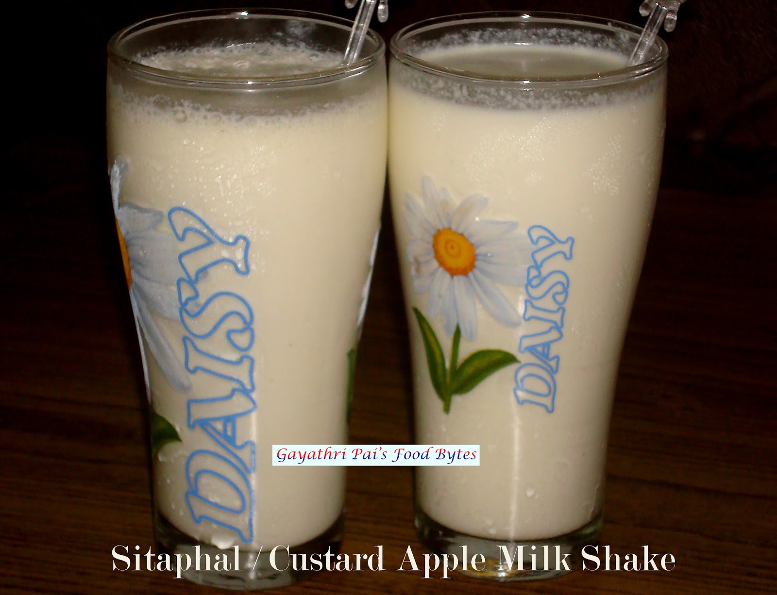 Gayathri Pai's Food Bytes: Sitaphal / Custard Apple Milk Shake.