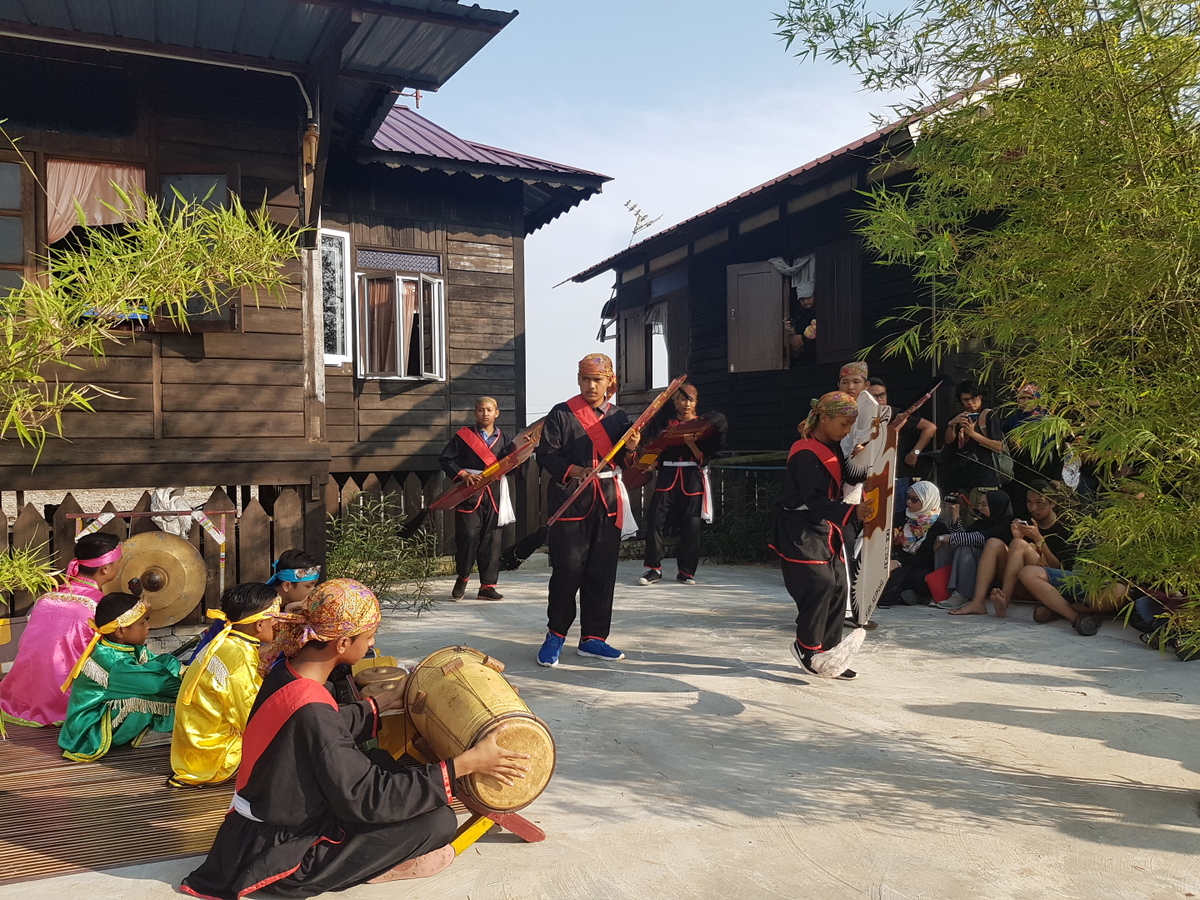 Travelholic: Kuda Kepang – The Origin and Trance Element | #RentakSelangor