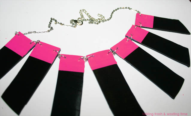 How to make your own vinyl record necklace | CRAFT DIY | Now thats Peachy