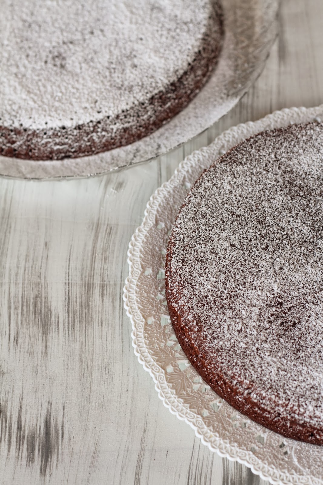 an Experimental Cook: Cioccolato e mandorle per festeggiare: la torta ...