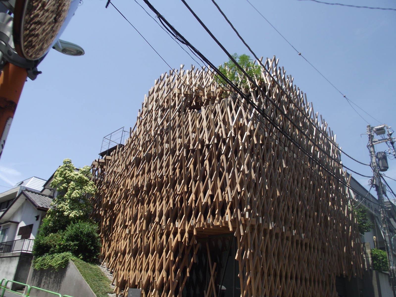 VIAJAMOS-SYD: Sunny Hills - Kengo Kuma - Minato - Japon