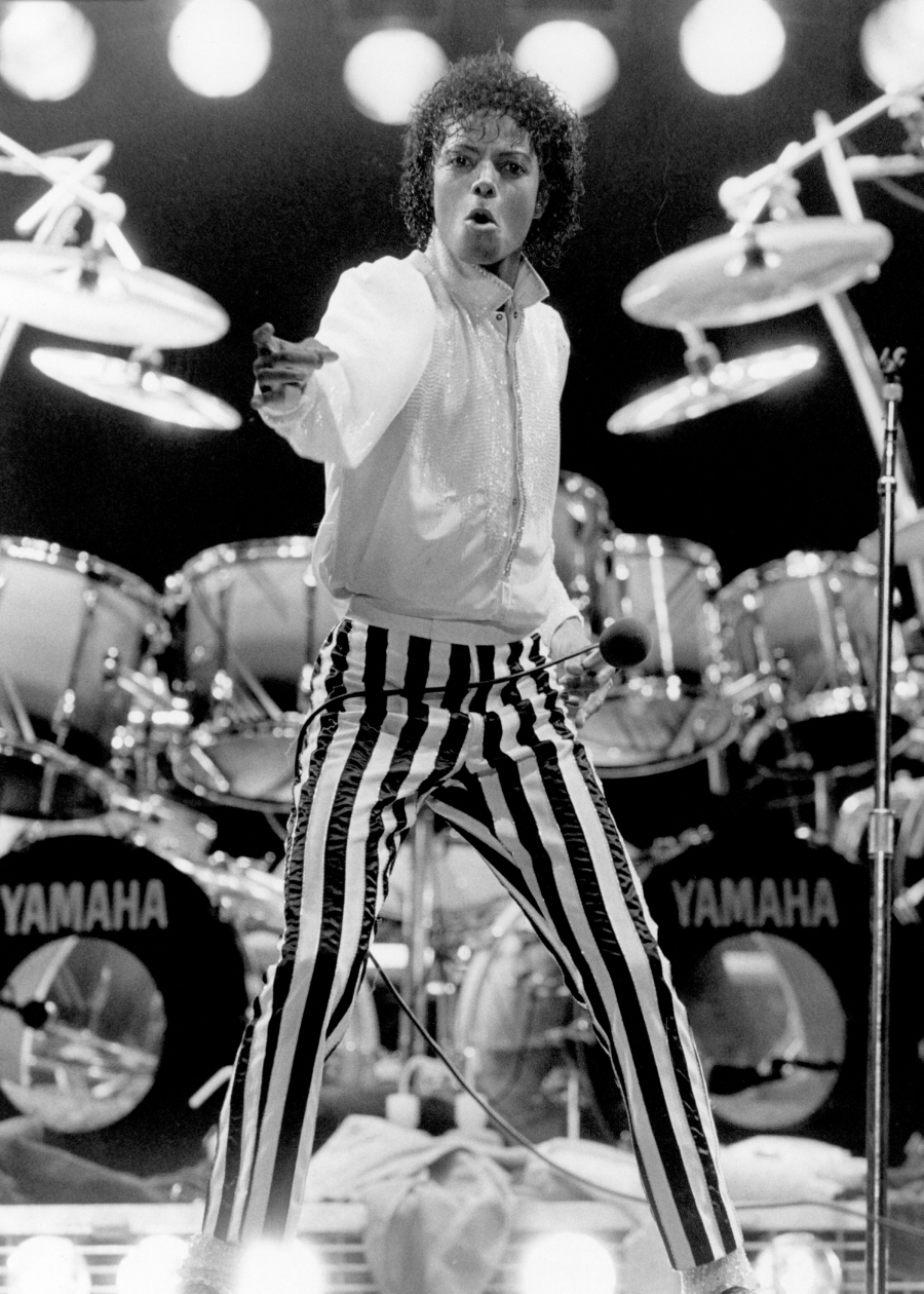 MJJ Photo Gallery: Michael Jackson - Victory Tour (The Jackson Tour)