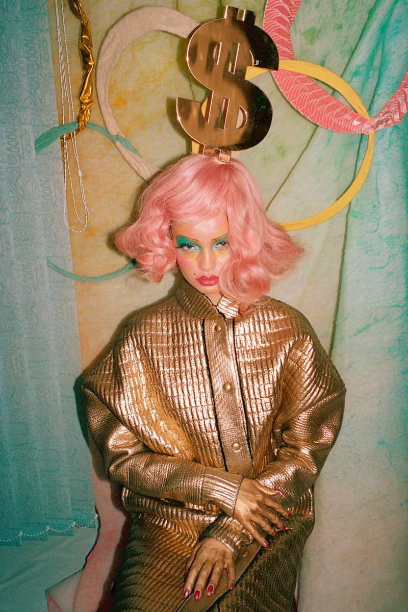 SIOBHAN BARRETT: Halloween Costume Inspiration = Luma Grothe by John de ...