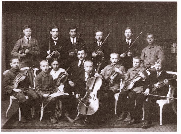 Bibliothecarius serentis scriptor - potikat kaakkoon: Historia bibliotheca