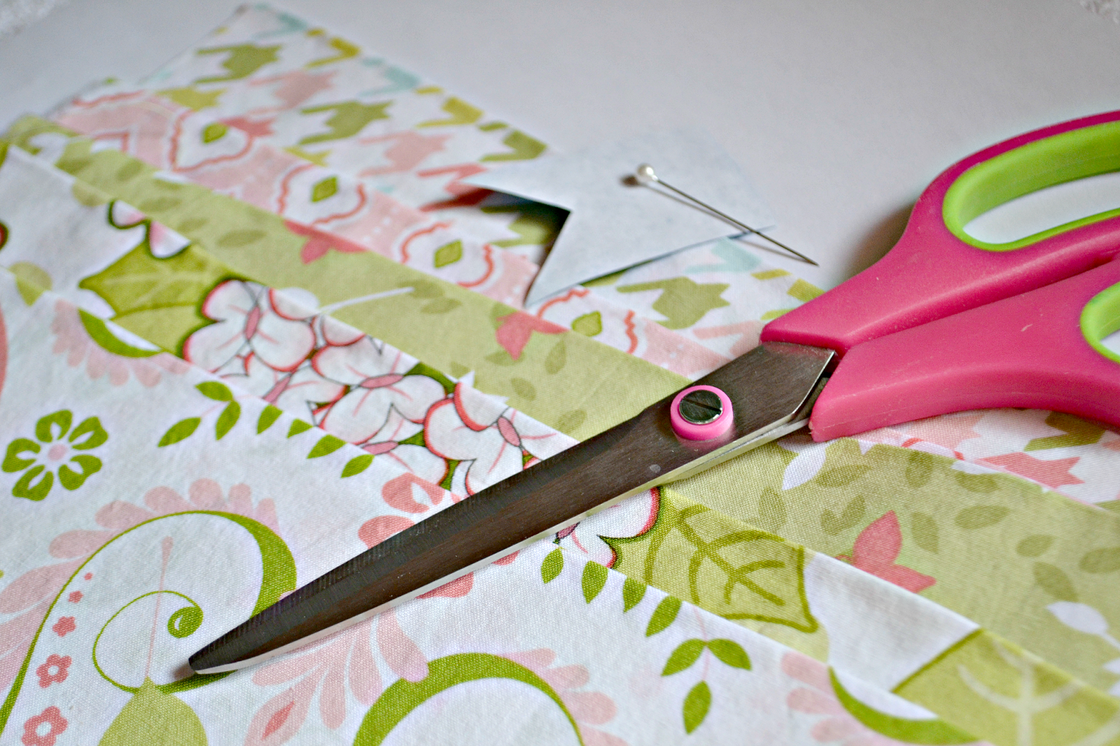 The Life of Jennifer Dawn: Sewing Tips and Tricks