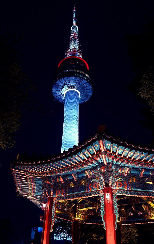 Pinoy Korea: Seoul Tower at Night