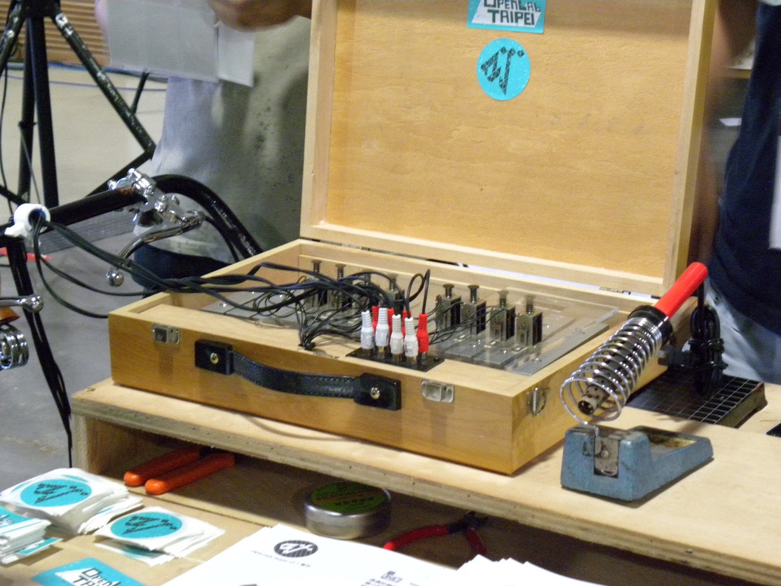 Reality-Virtualization_ RtoV: 5月 2013