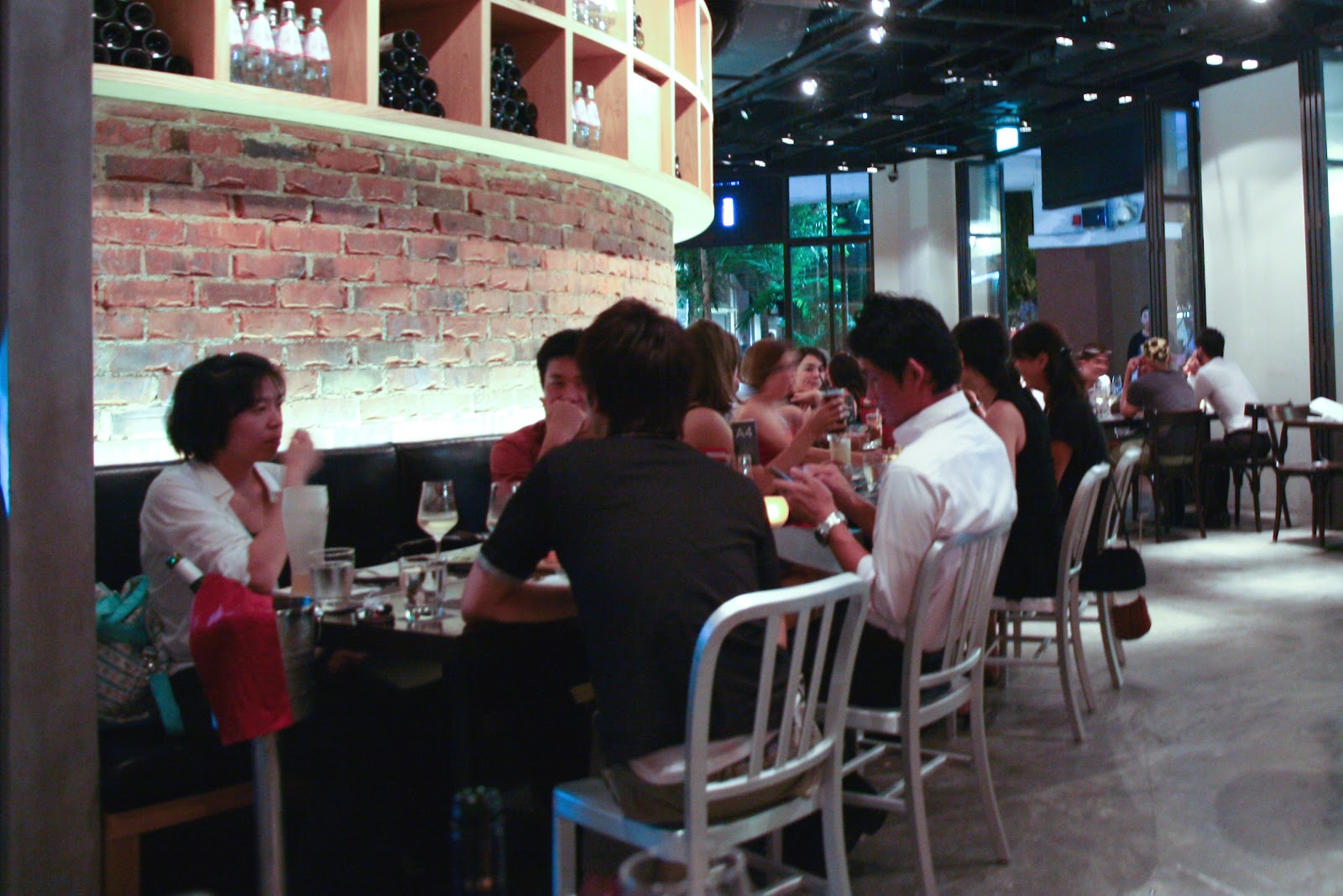 spice in wine: Wine Connection Tapas Bar & Bistro at Robertson Walk