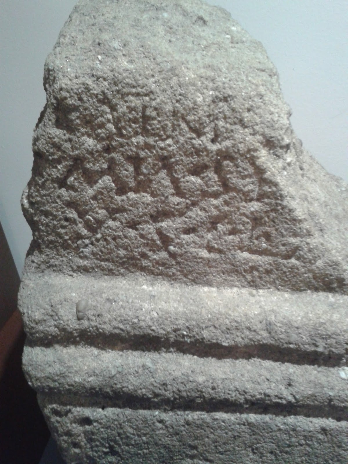 Dr. David Harrison: Stone mason's marks, re-used stones and medieval ...