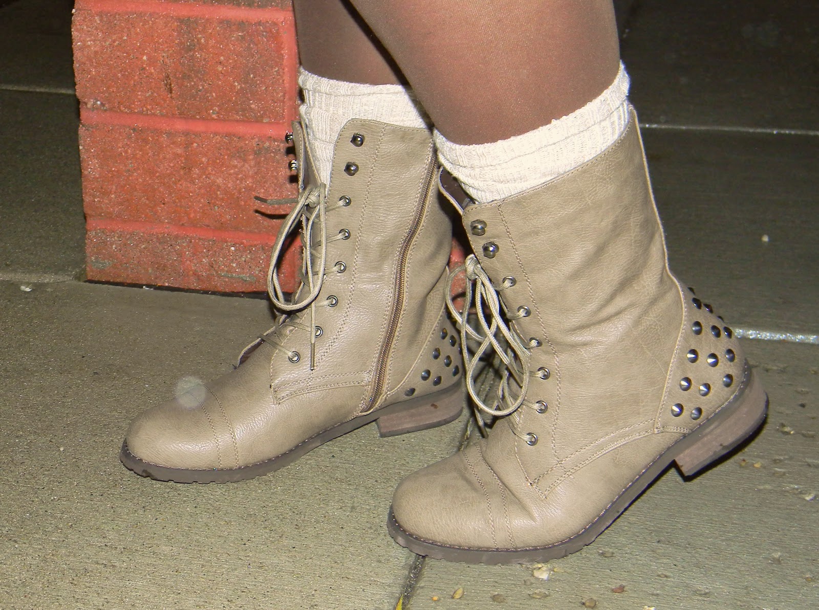 The Classy Junk: OOTD - Studded Boots and Socks