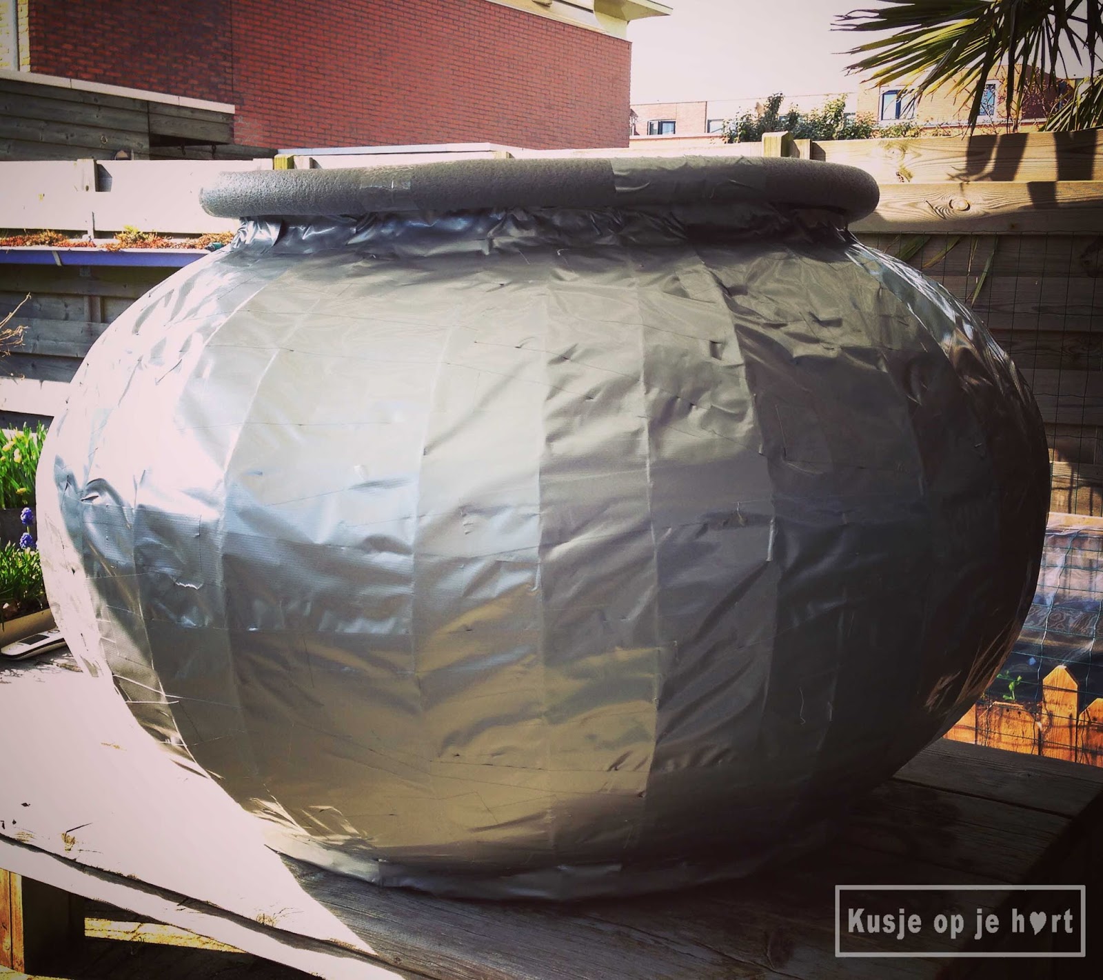 Kusje op je hart: Grote heksenketel