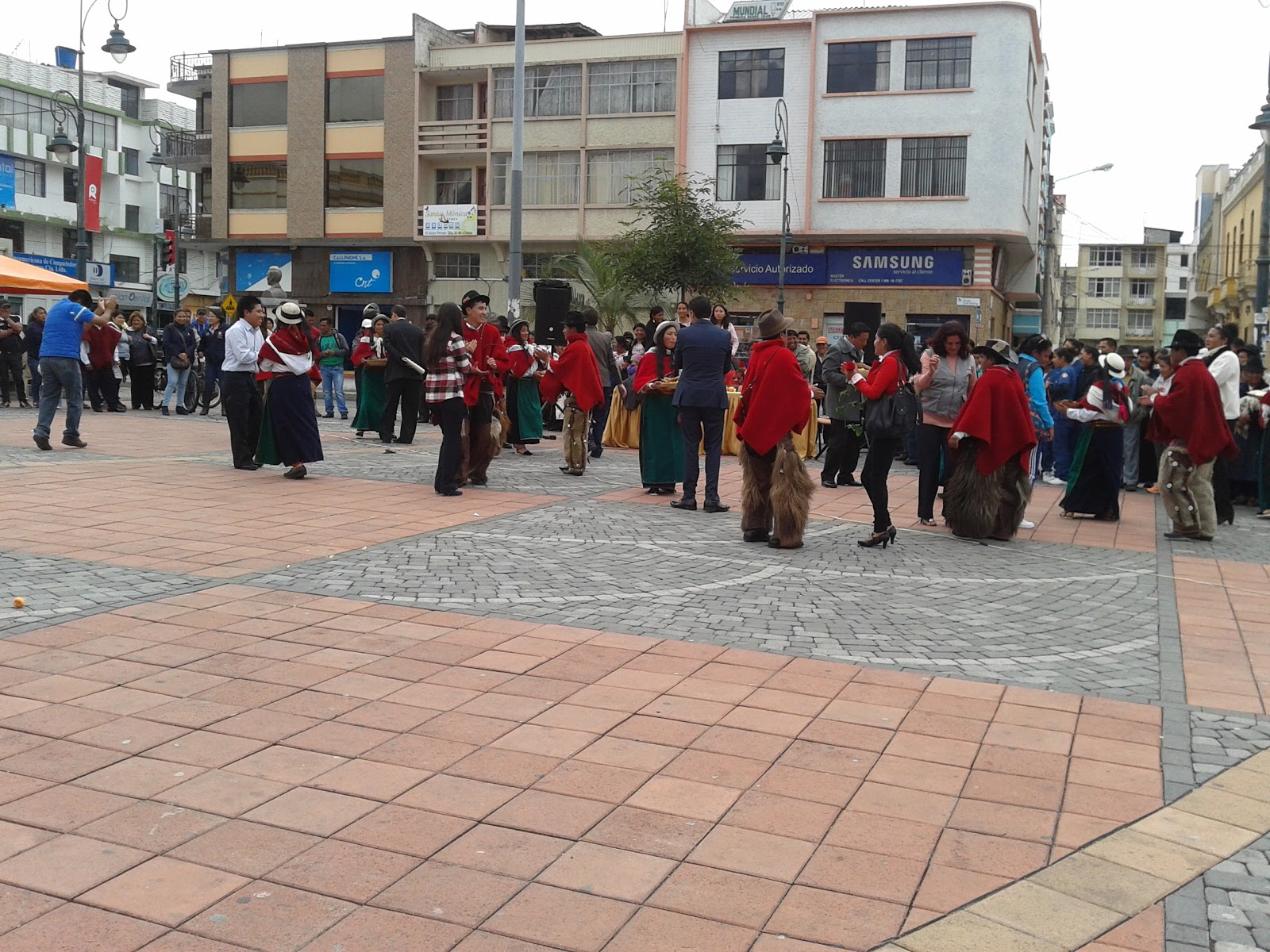 INSTITUTO TECNOLÓGICO SUPERIOR "RIOBAMBA