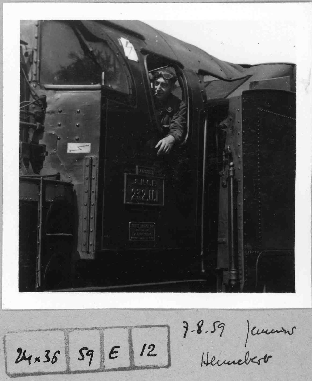 Hugues VINCENT: + SNCF Locomotive à vapeur 232 U1 Dépot La Chapelle