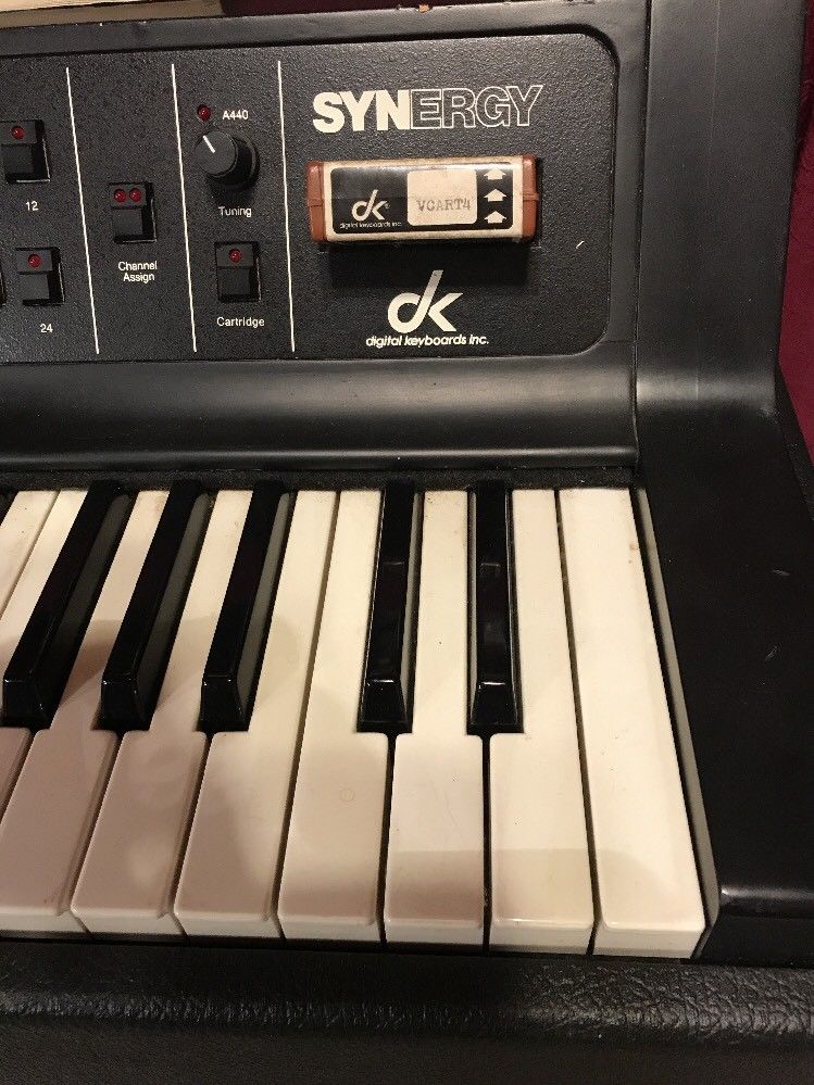 MATRIXSYNTH: DK SYNERGY DIGITAL KEYBOARDS INC. VCART4 SYNTHESIZER