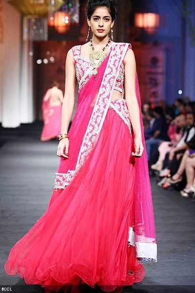 Indian Jewellery and Clothing: Latest designs of langa ooni/lehengas ...