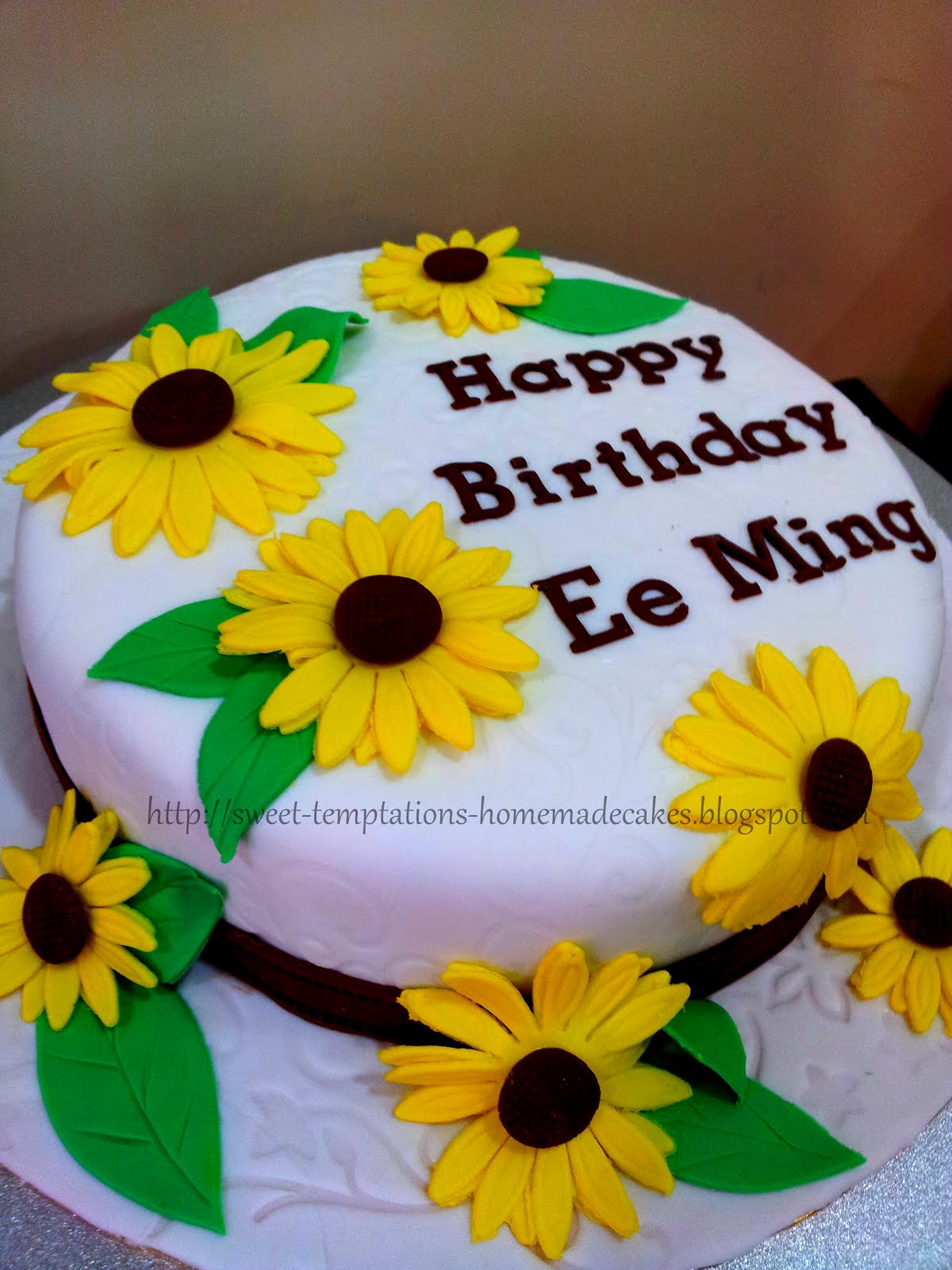 Sweet Temptations Homemade Cakes & Pastry: Sunflower Cake