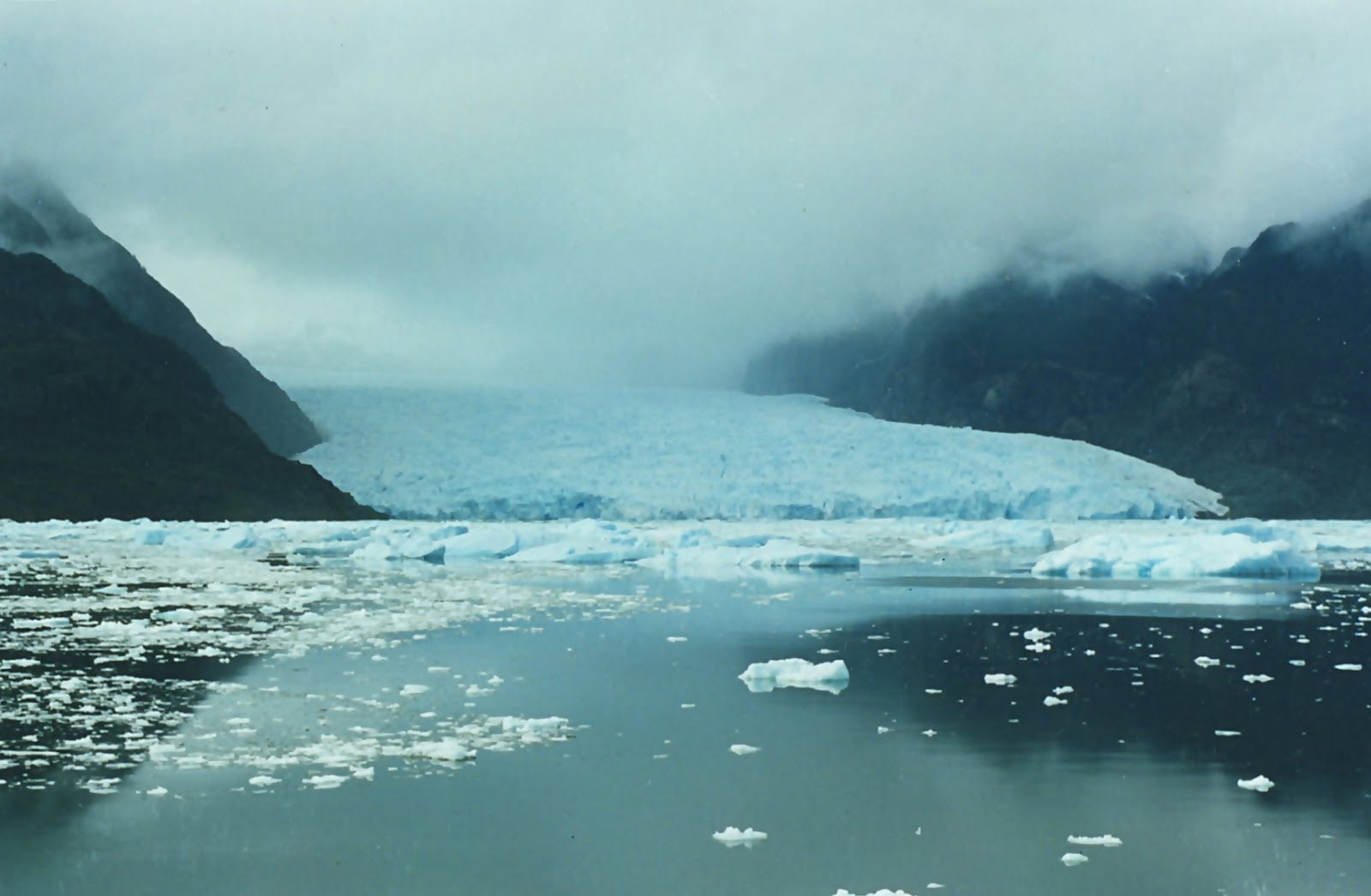 LATIN AMERICA'S WONDERS: SAN RAFAEL GLACIER AND LAGOON - CHILEAN PATAGONIA