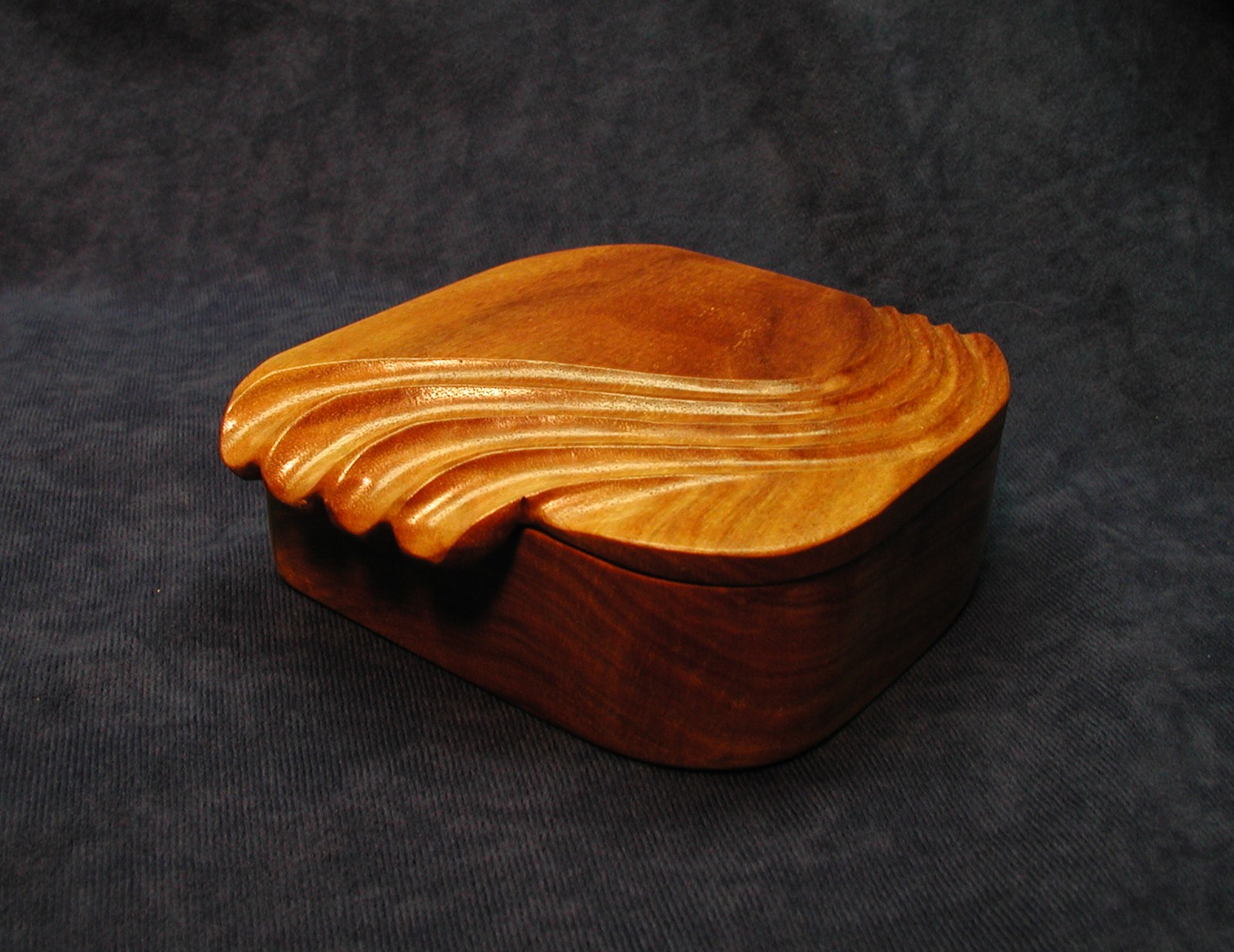 The Old Saw: Making the Canary Wood Box