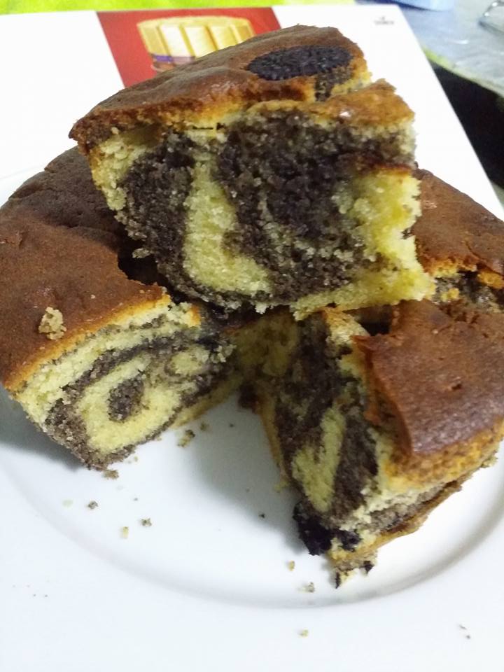 Oreo Marble butter cake by Esther Tho
