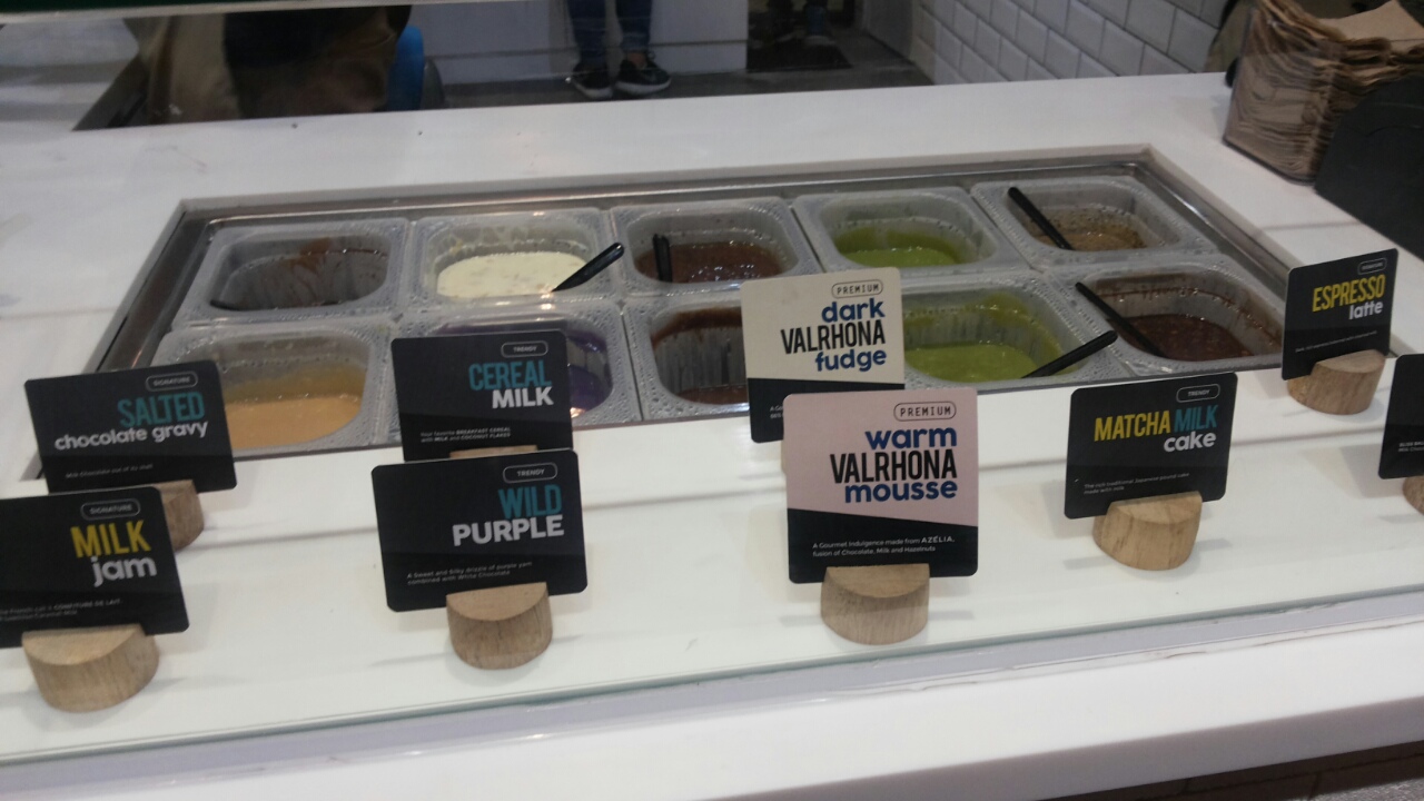 The Gastronomer's Diary: BLK 513: Love it at its Darkest