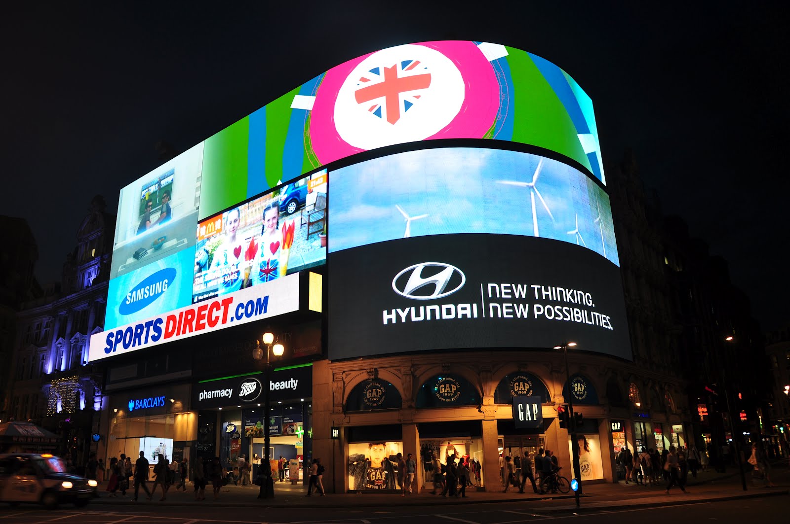 Sean's London Olympic Blog: Piccadilly Circus Sean's London Olympic Blog: Piccadilly Circus