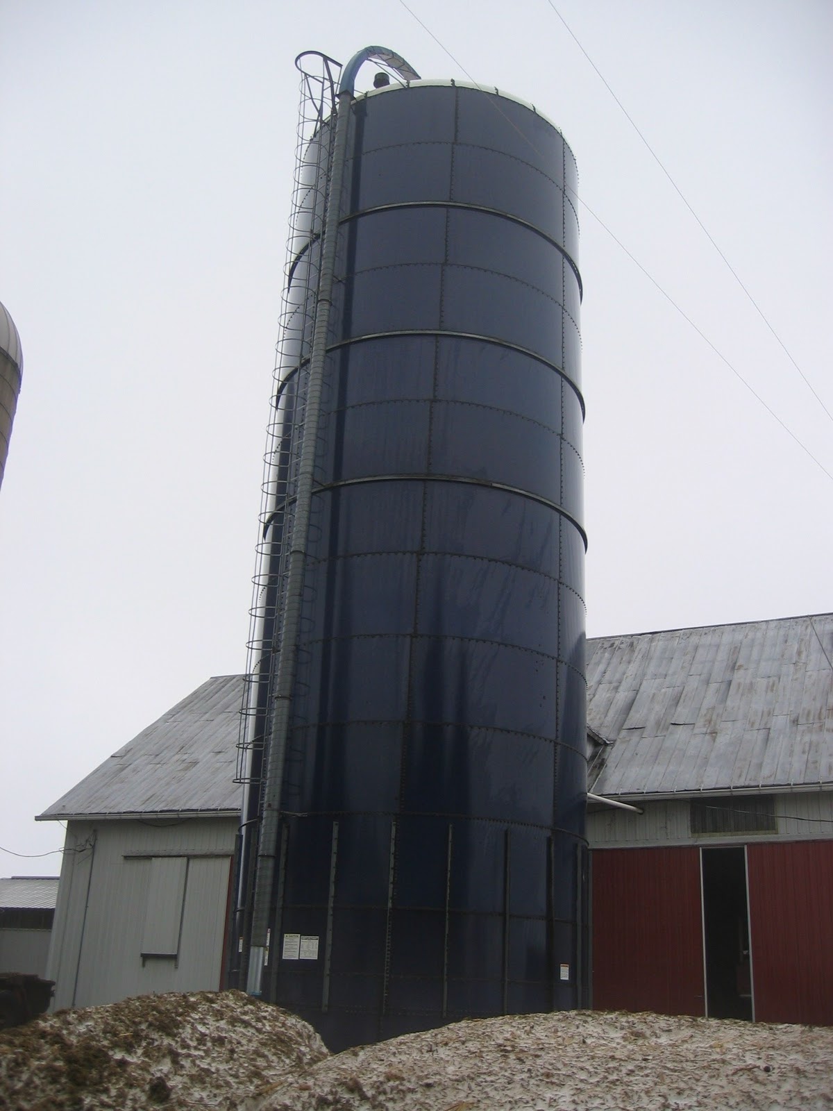 WI Farm Life: Mixing Feed In Pictures