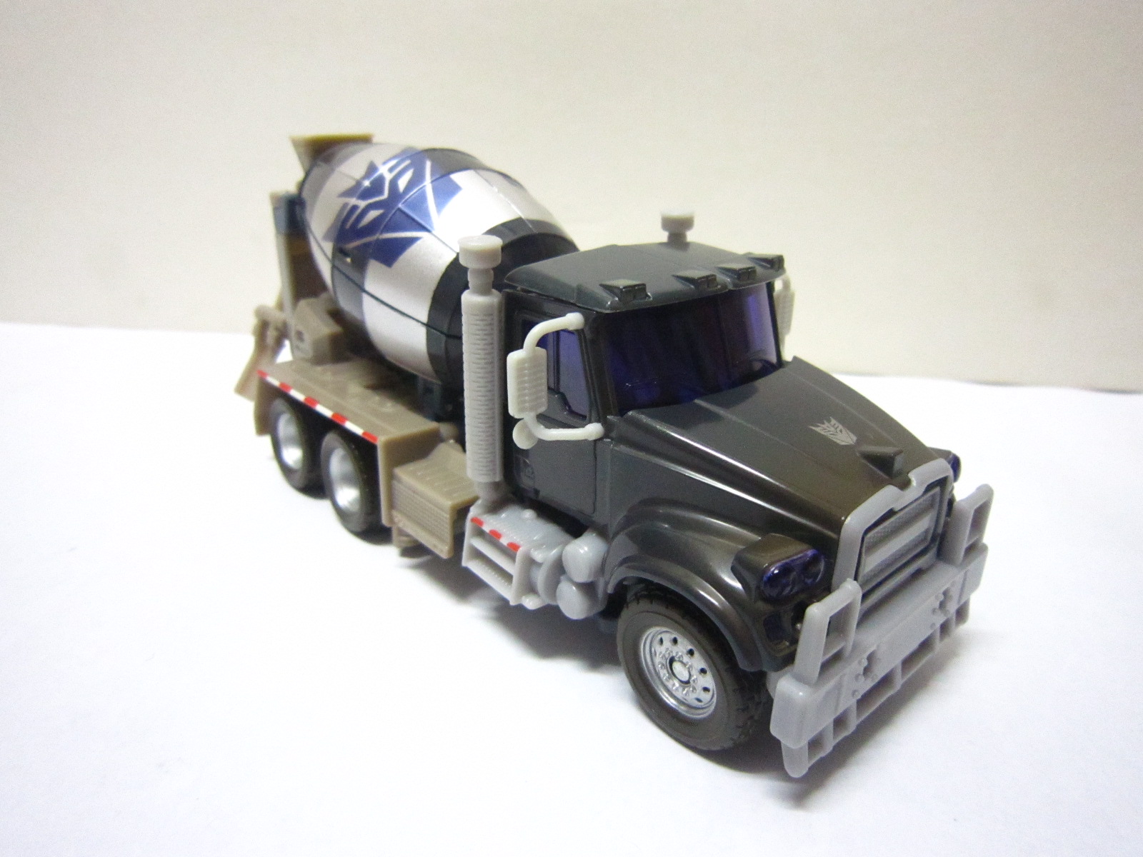 Totally Toys: Transformers ROTF Mixmaster