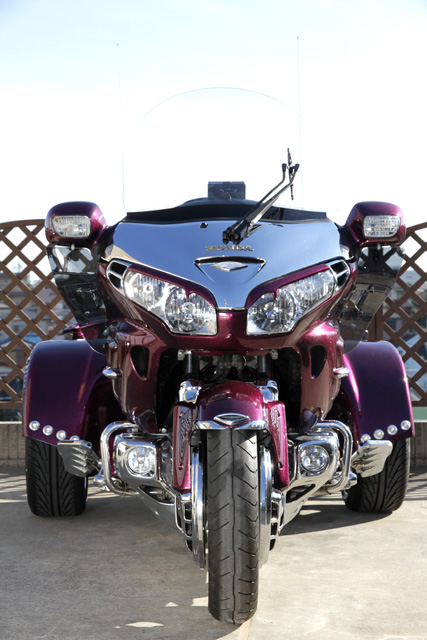 GL1800-CUSTOM.COM: GL1800 TRIKE CUSTOM PAINT