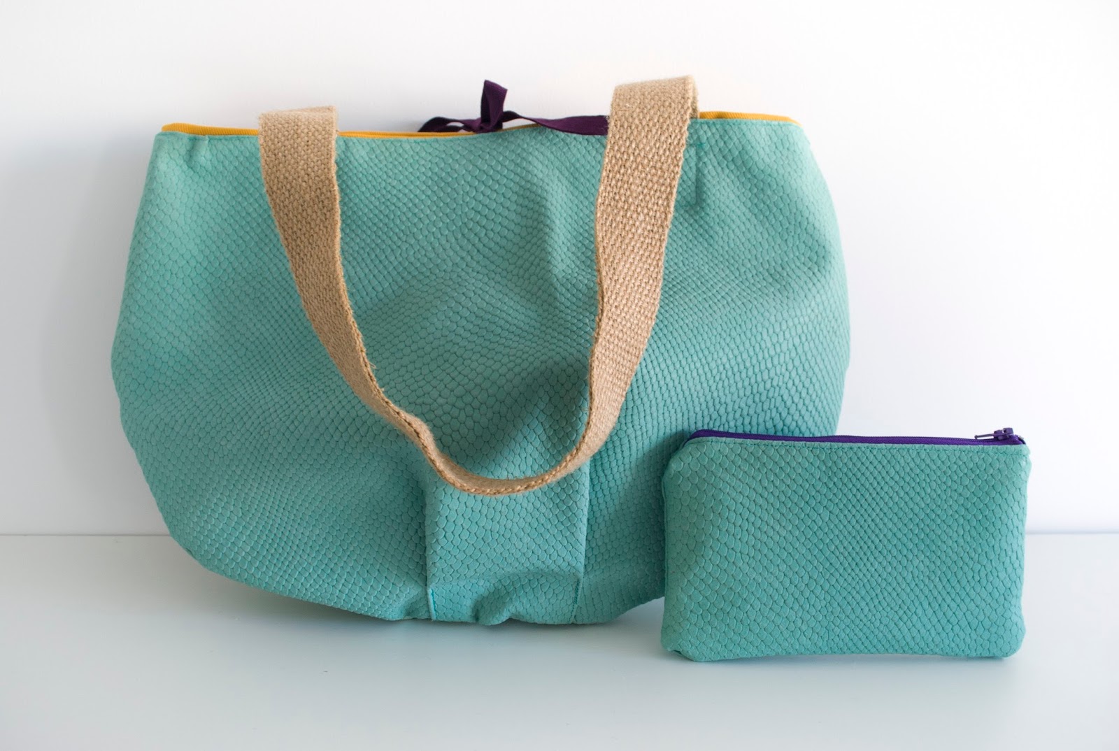 nusä & co: Vacaciones de septiembre: Bolso y Cartera Turquesa