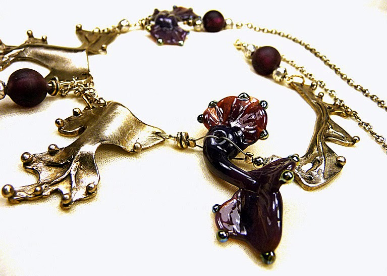 Bijoux de Création: Des colliers de Fêtes en bronze blanc