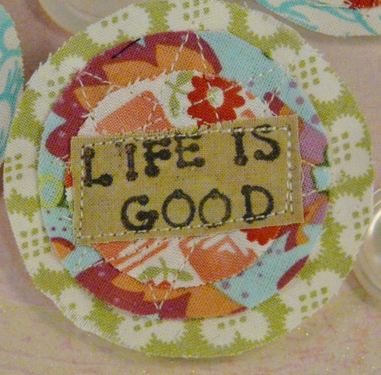 Hudson's Holidays - Designer Shirley Hudson: Scrappy Fabric Circle Pins ...