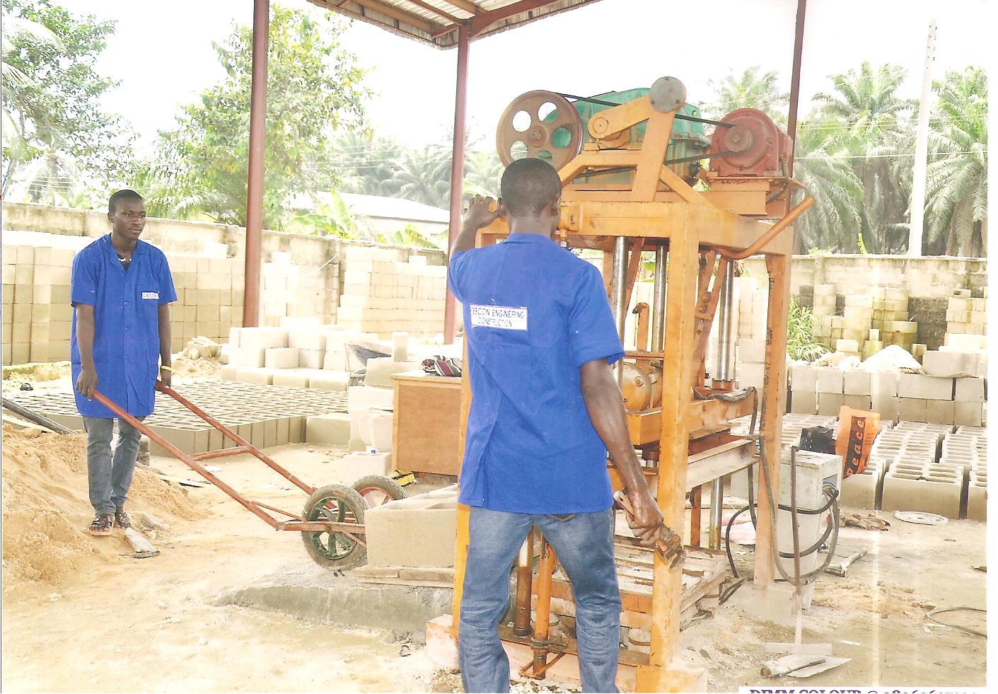 Descon Engineering Constructions Ltd: Concrete Vibrated Blocks