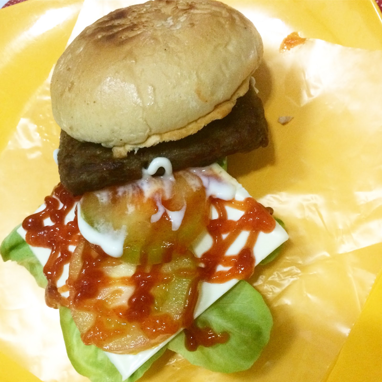 Burger dan Sosis Jumbo Bakar "PIYU BURGER": PIYU BURGER HADIR DI GOFOOD