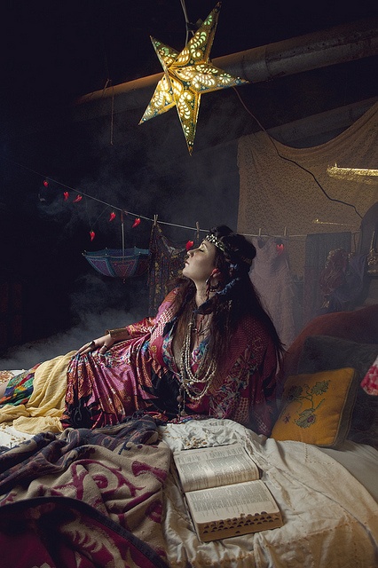 Eye For Design: Decorating Gypsy Chic Style